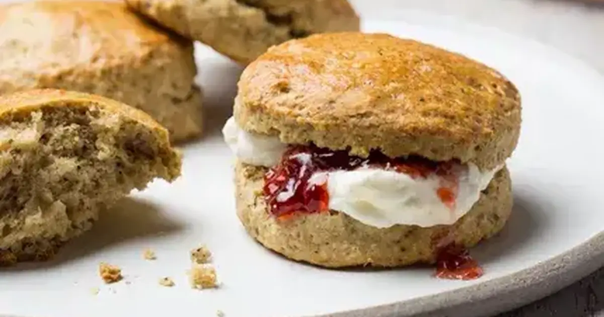 Vanilla Earl Grey Scones - Redpath Sugar Ltd.