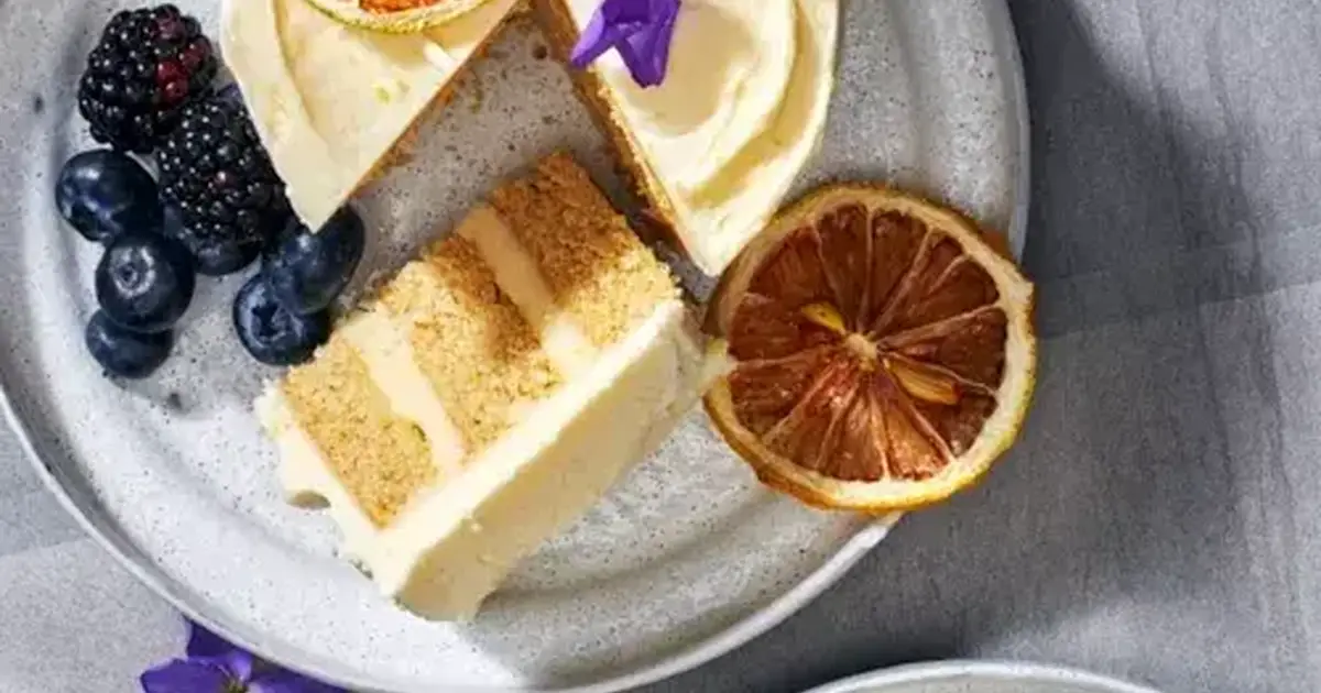 Mini Lemon Chamomile Cakes - Site info - Redpath Sugar Ltd.